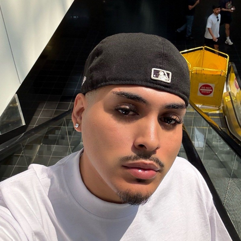 chris (@chrisdoddie) | Snapchat Stories, Spotlight & Lenses