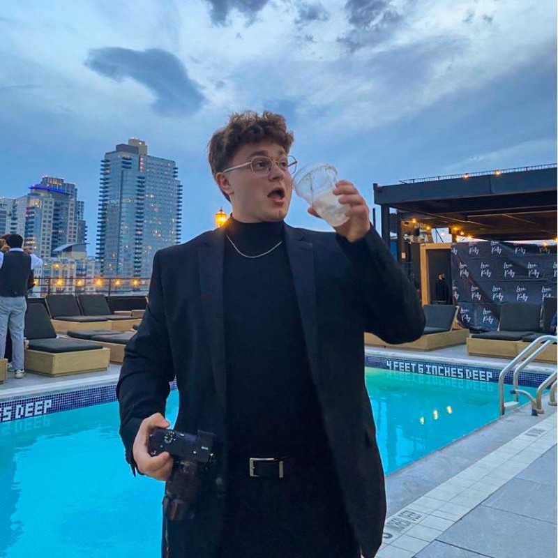 Chris Flows (@chrisflows2012) | Snapchat Stories, Spotlight & Lenses