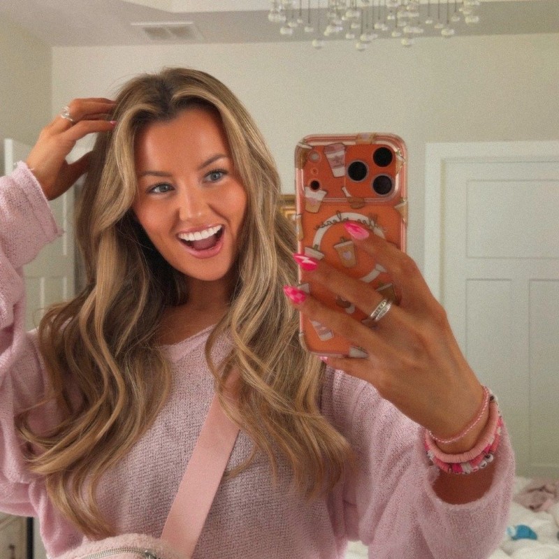 Christi Fritz (@christifritz) | Snapchat Stories, Spotlight & Lenses
