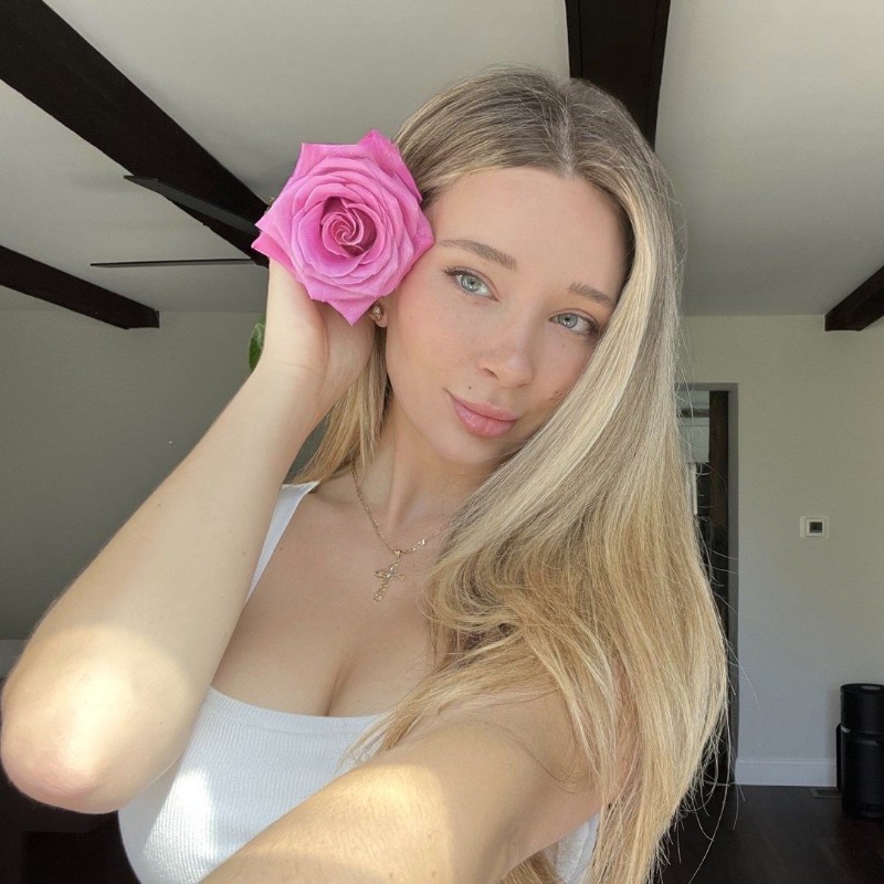 Christina Kelly (@christina.47) | Snapchat Stories, Spotlight & Lenses