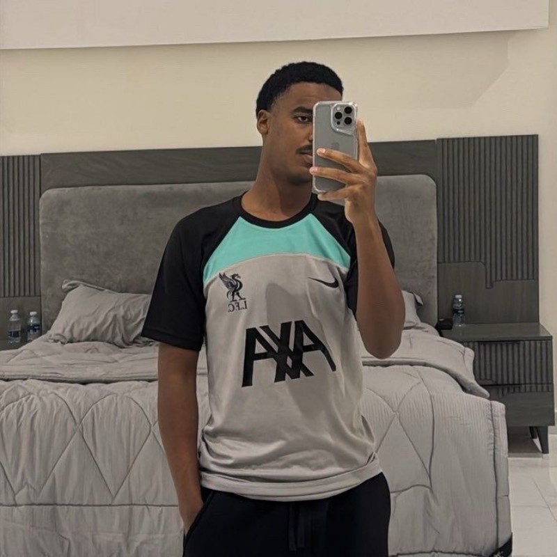 @cj-l6) | Snapchat Stories, Spotlight & Lenses