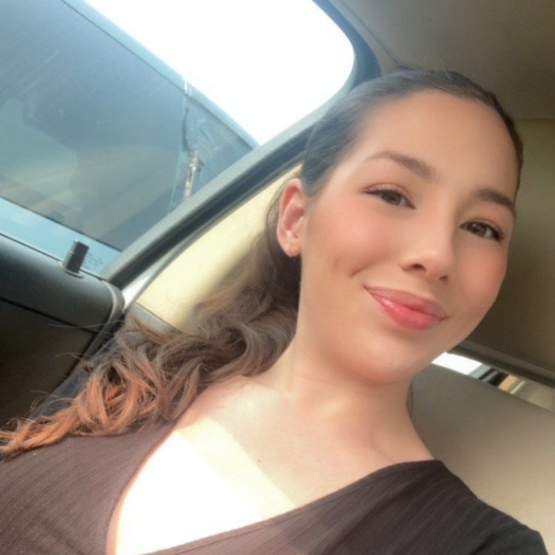 Claire Love (@claire_love) | Snapchat Stories, Spotlight & Lenses