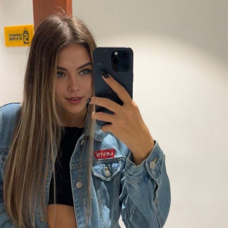 Clara (@clara_clar1234) | Snapchat Stories, Spotlight & Lenses