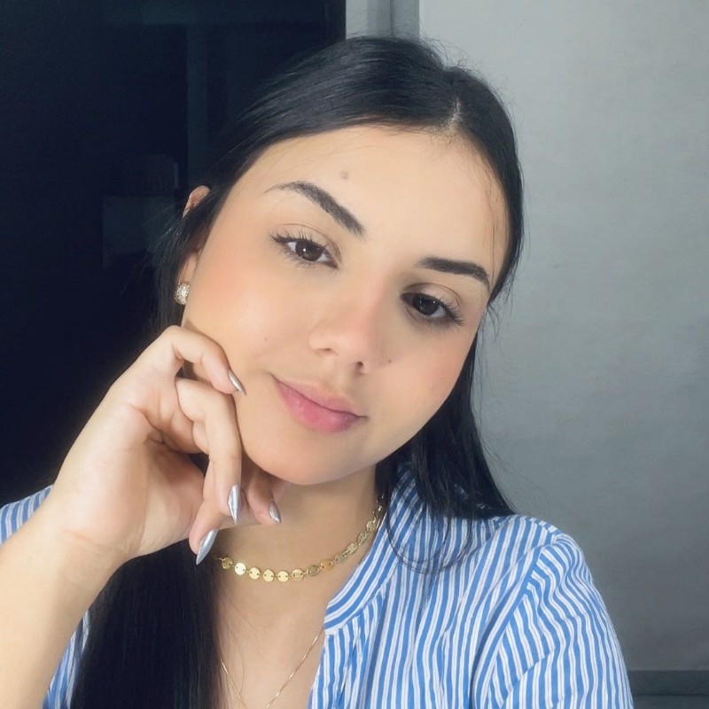 Clara Macedo🇧🇷 (@clara_marcedo) | Snapchat Stories, Spotlight & Lenses