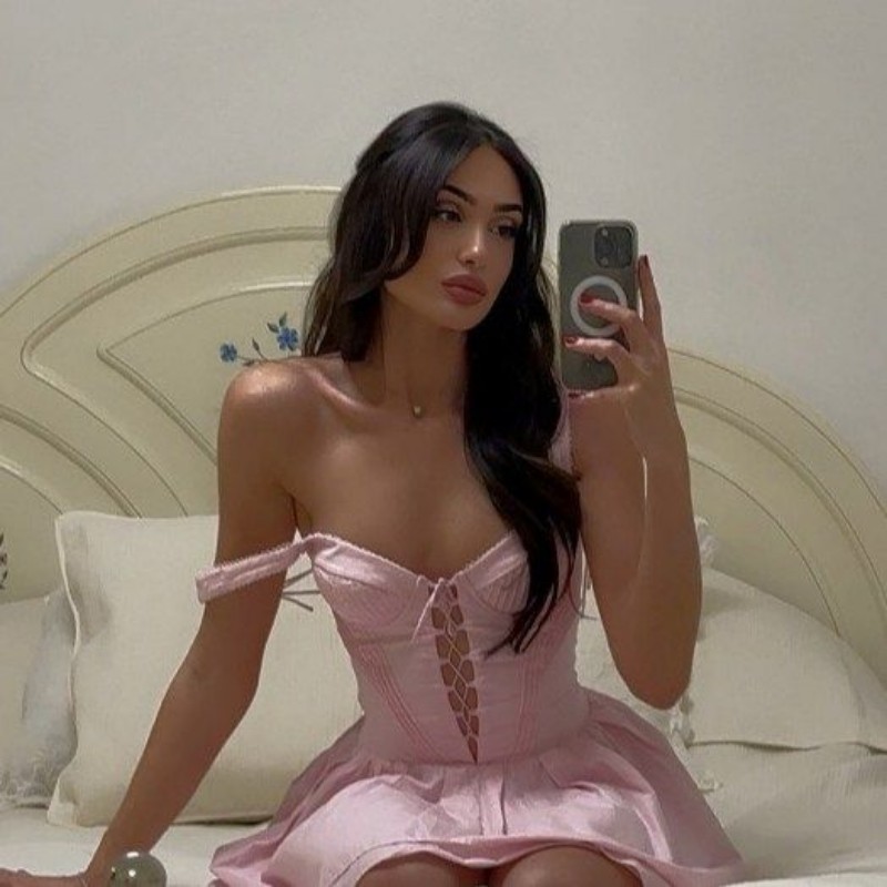 Clara Sokhen (@claraasokhen) | Snapchat Stories, Spotlight & Lenses