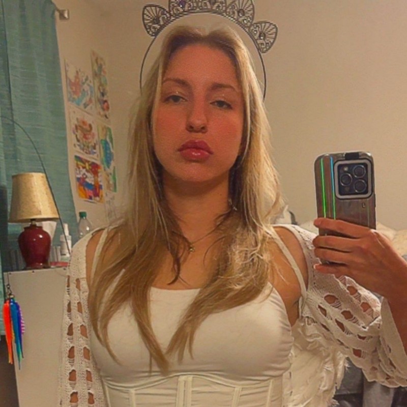 sarah 😻 clevenger (@clevengersarah) | Snapchat Stories, Spotlight & Lenses