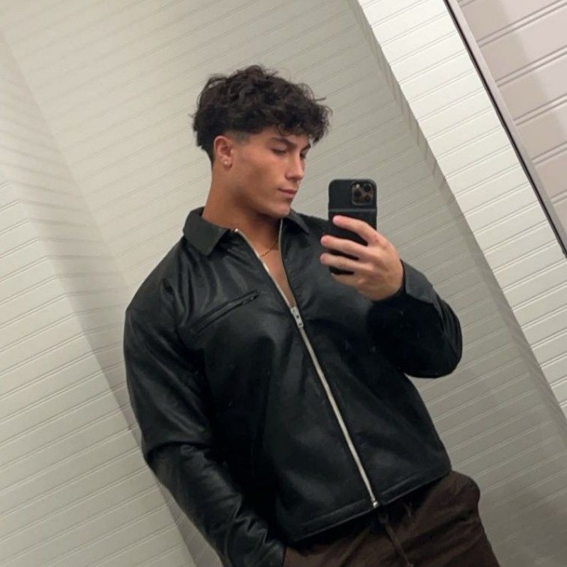 Connor mathews (@cmathews669) | Snapchat Stories, Spotlight & Lenses