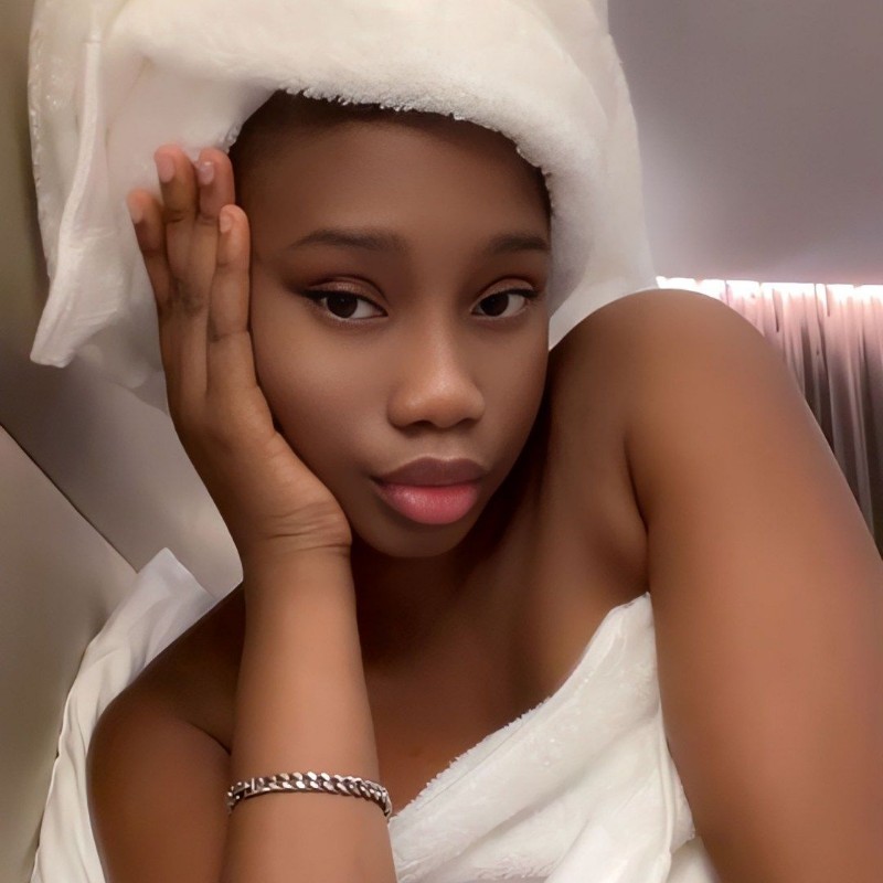 Joyce 🌸 (@coeurjoyce23) | Snapchat Stories, Spotlight & Lenses