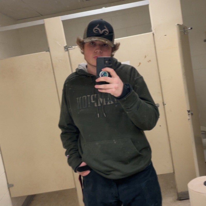 cole (@colemiller5730) | Snapchat Stories, Spotlight & Lenses