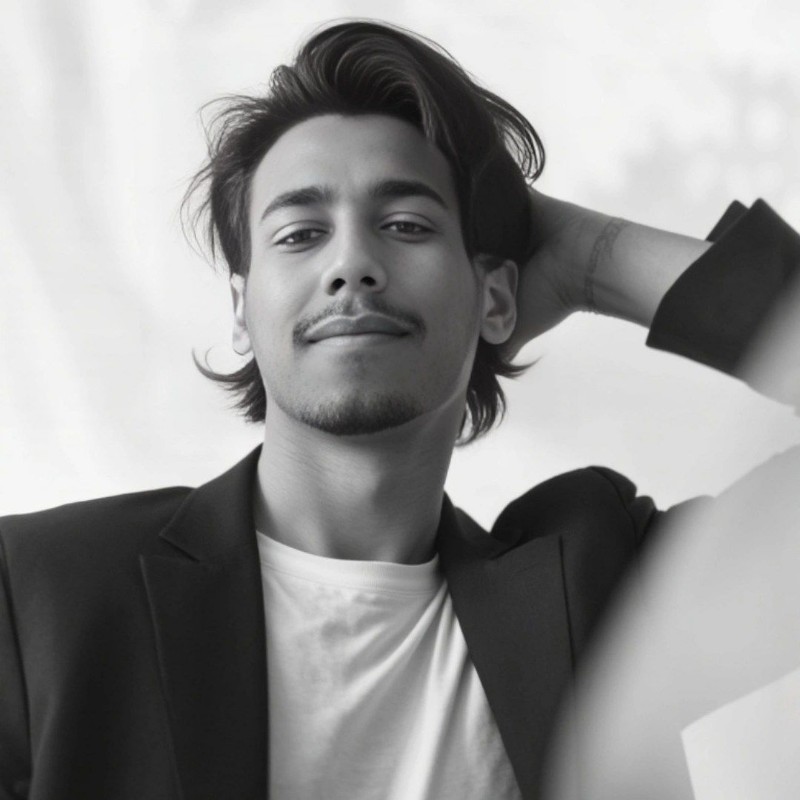 Mr. Arvind 💫 (@comic_coolest) | Snapchat Stories, Spotlight & Lenses