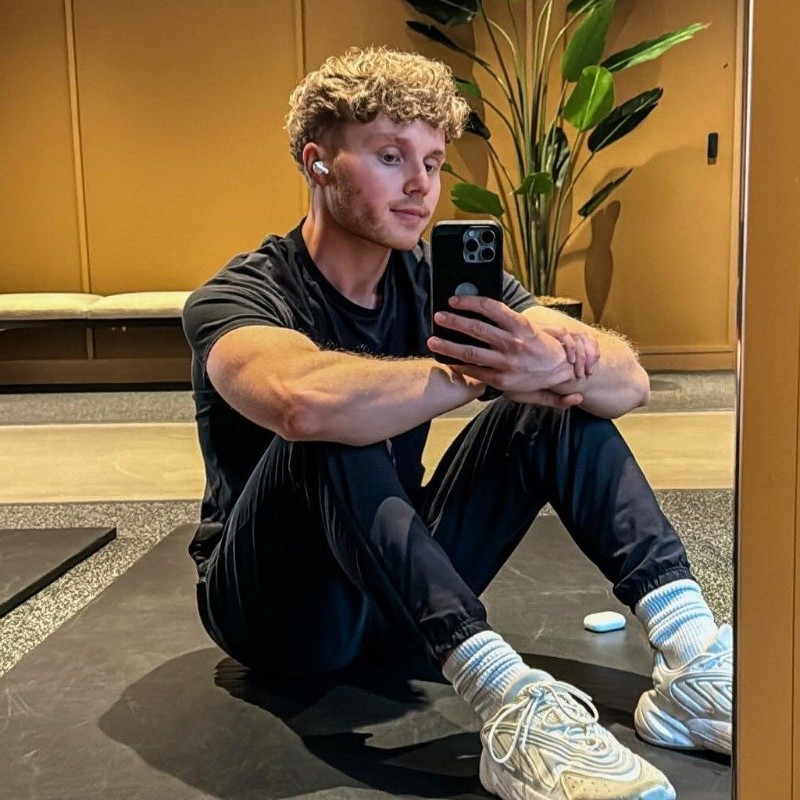 Connor Rice (@con.rice) | Snapchat Stories, Spotlight & Lenses