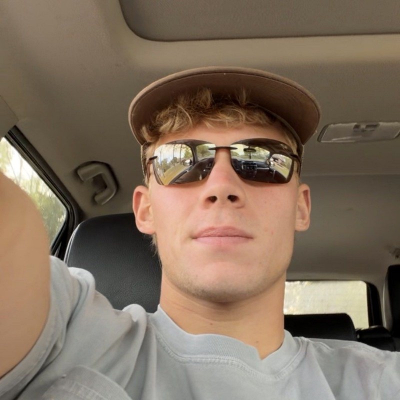 Connor Mullins (@connormullinz2) | Snapchat Stories, Spotlight & Lenses