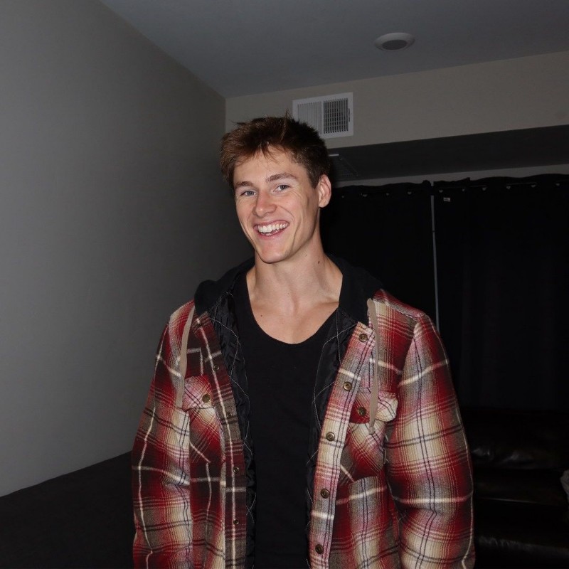 Cory G. (@coryngarvey) | Snapchat Stories, Spotlight & Lenses