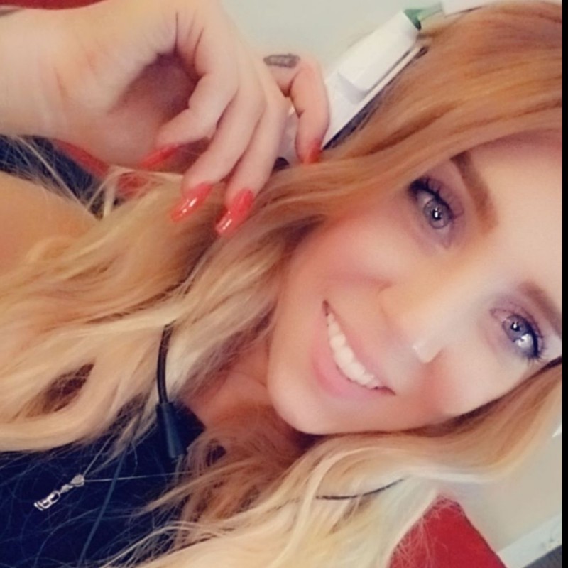 Courtney Anderson (@courtmichelle27) | Snapchat Stories, Spotlight & Lenses