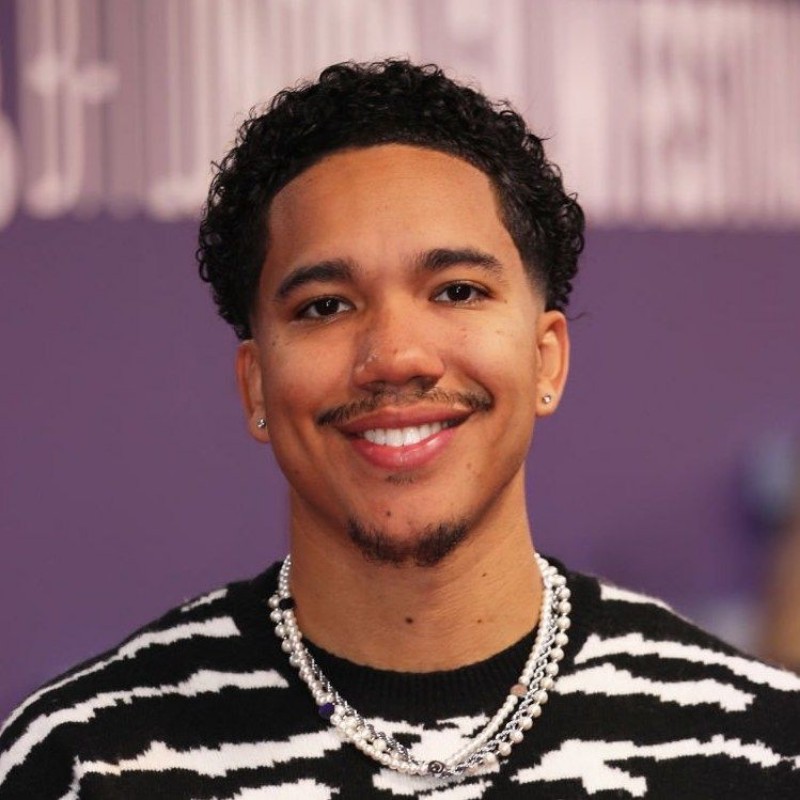 Craig Mitch (@craigxmitch) | Snapchat Stories, Spotlight & Lenses