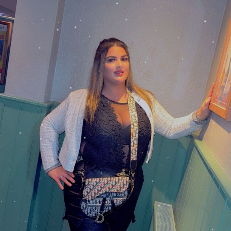 🤍𝒞𝓇𝓎𝓈𝓉𝒶𝓁 𝒞𝒽𝓁𝑜𝑒 𝒞 (@crystalchlo_x) | Snapchat Stories, Spotlight & Lenses