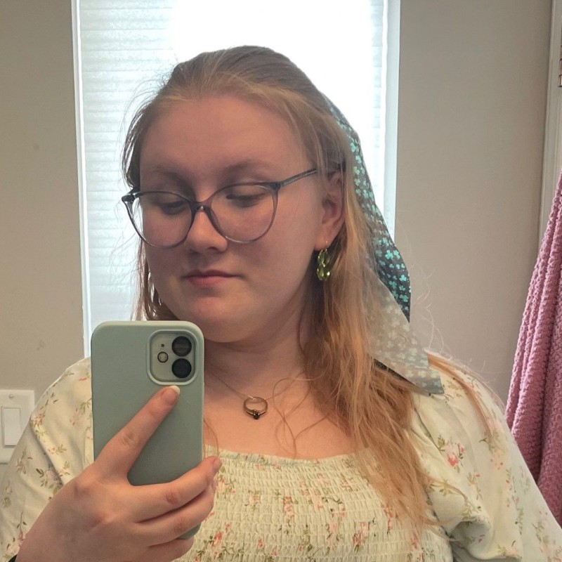 caitlyn (@csutt2006) | Snapchat Stories, Spotlight & Lenses