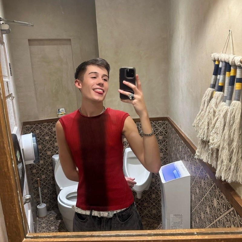 Cole Bentley (@cutietwinkyboi) | Snapchat Stories, Spotlight & Lenses