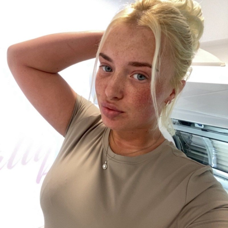𝒟𝒶𝓎𝓃𝒶-𝓂𝒶𝓎💋 (@d.claxton18) | Snapchat Stories, Spotlight & Lenses
