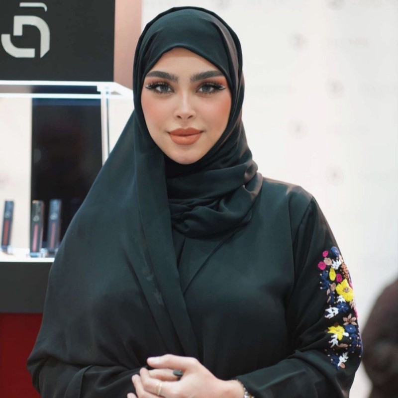 حمده العبري (@d0d0_7) | Snapchat Stories, Spotlight & Lenses