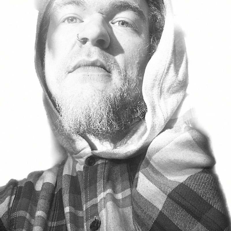 Nicholas Corley (@da_beardlaflame) | Snapchat Stories, Spotlight & Lenses