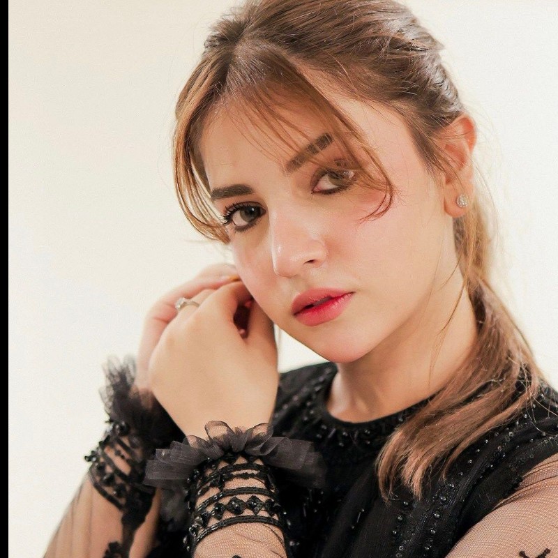 Dananeer (@dana.neer) | Snapchat Stories, Spotlight & Lenses