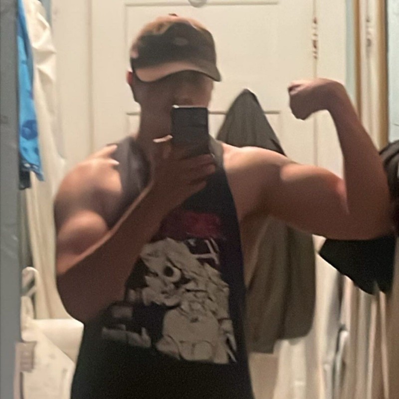 Dan (@danielbue546) | Snapchat Stories, Spotlight & Lenses