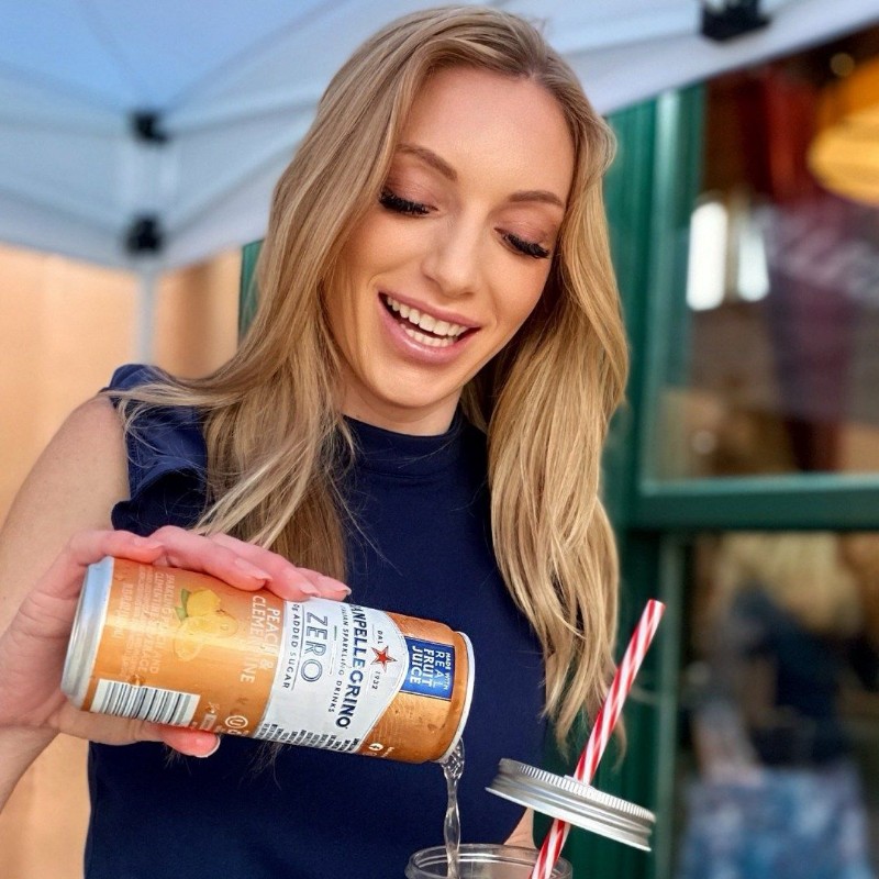 Danielle Eells (@danielleeells) | Snapchat Stories, Spotlight and Lenses