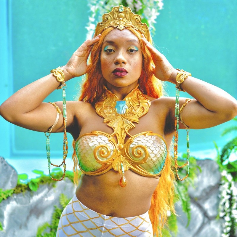 🧜🏽‍♀️ Danielle Renee Houston (@daniithemermaid) | Snapchat Stories ...