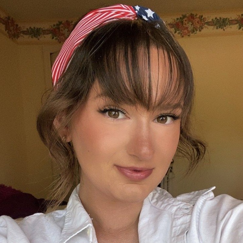 Danielle Townsend (@danitownn) | Snapchat Stories, Spotlight & Lenses