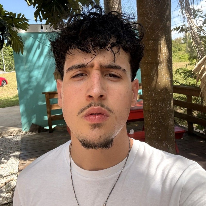 David Salas (@david_salas245) | Snapchat Stories, Spotlight & Lenses
