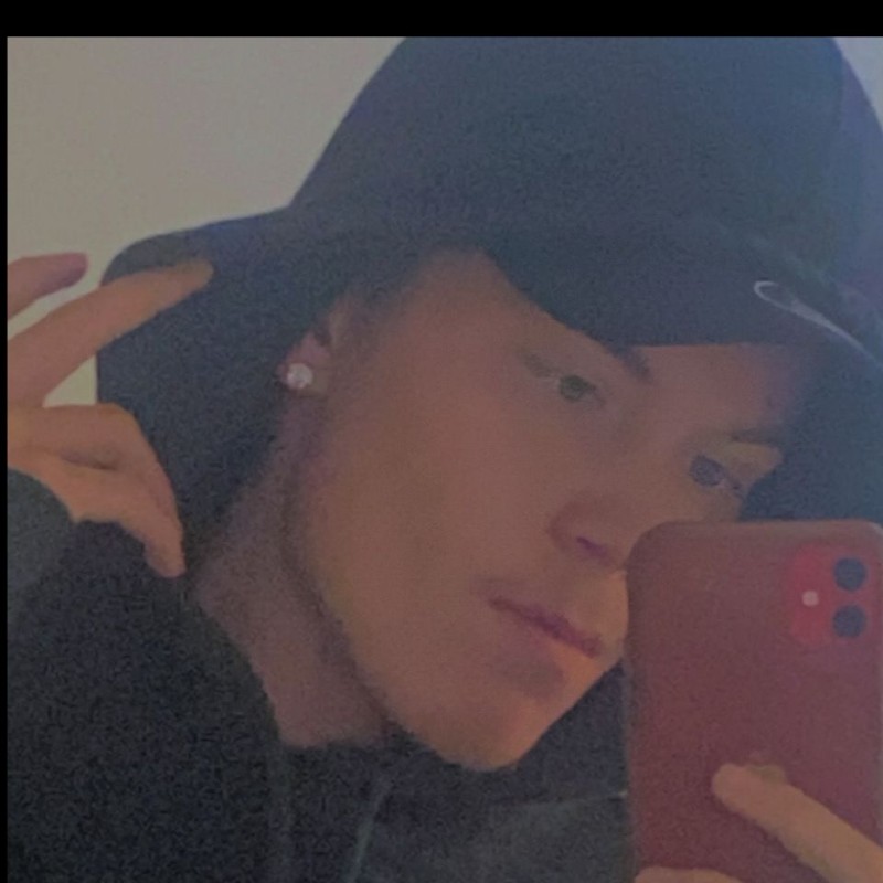 Drake Von 🎆 (@dawsonbacon8) | Snapchat Stories, Spotlight & Lenses