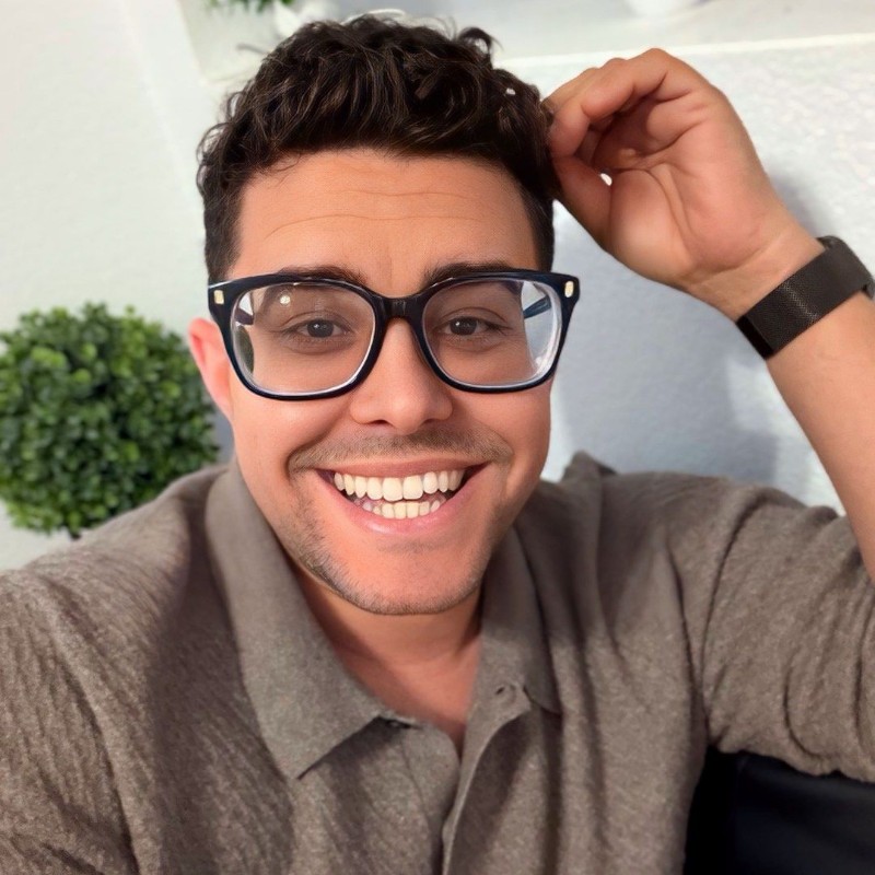 Dayron Arias (@dayronarias) | Snapchat Stories, Spotlight & Lenses