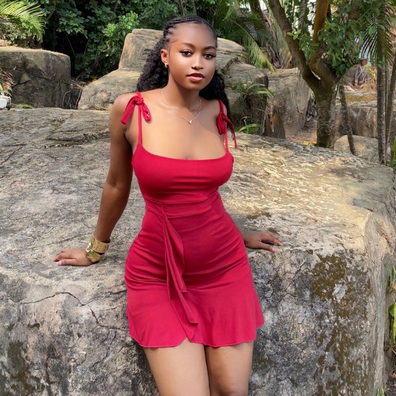 Favour Martins (@dbigfave) | Snapchat Stories, Spotlight & Lenses