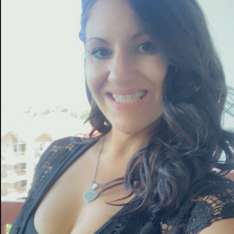 DeAnna Danielle (@deanna-danielle) | Snapchat Stories, Spotlight & Lenses