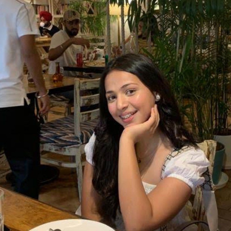 Deepanshi (@deepanshi.65) | Snapchat Stories, Spotlight & Lenses