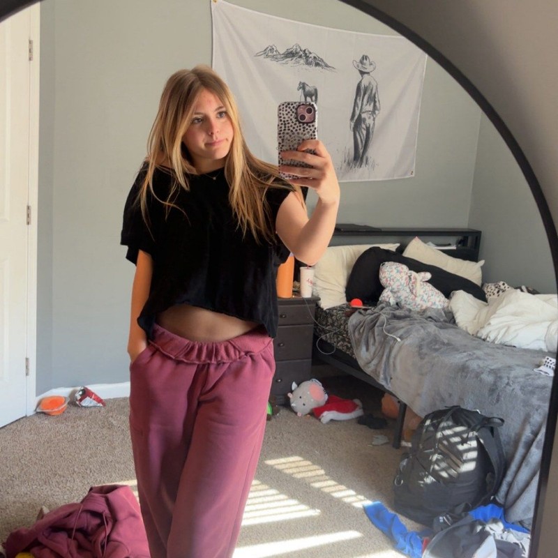 Delaney G (@delaneygladden) | Snapchat Stories, Spotlight & Lenses