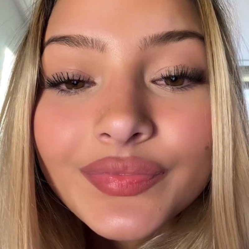 Dele (@delja_bertit) | Snapchat Stories, Spotlight & Lenses