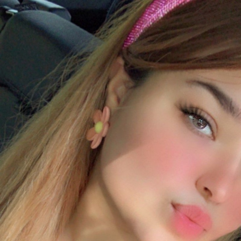 Princess 👸 Aseenat Sadat (@delruba_naz) | Snapchat Stories, Spotlight and Lenses