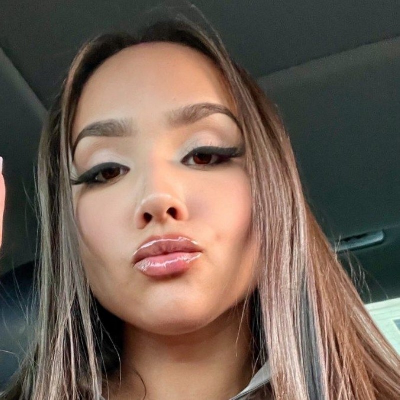 Demetria Obilor (@demetriaobilor) | Snapchat Stories, Spotlight & Lenses