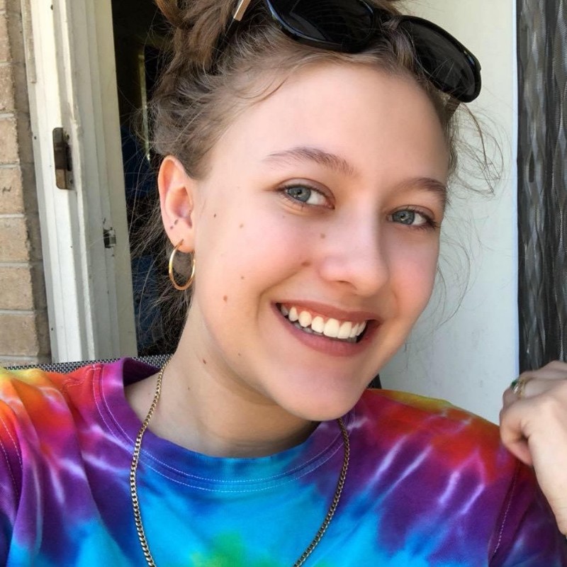 Demi Mae (@demi.maee) | Snapchat Stories, Spotlight & Lenses