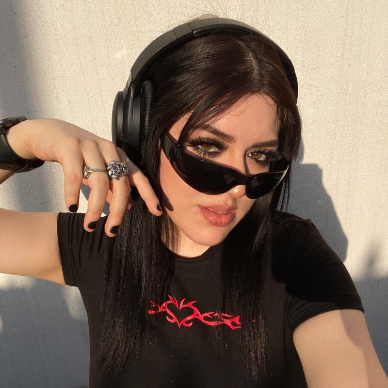 darlaaa (@dennlozano) | Snapchat Stories, Spotlight & Lenses