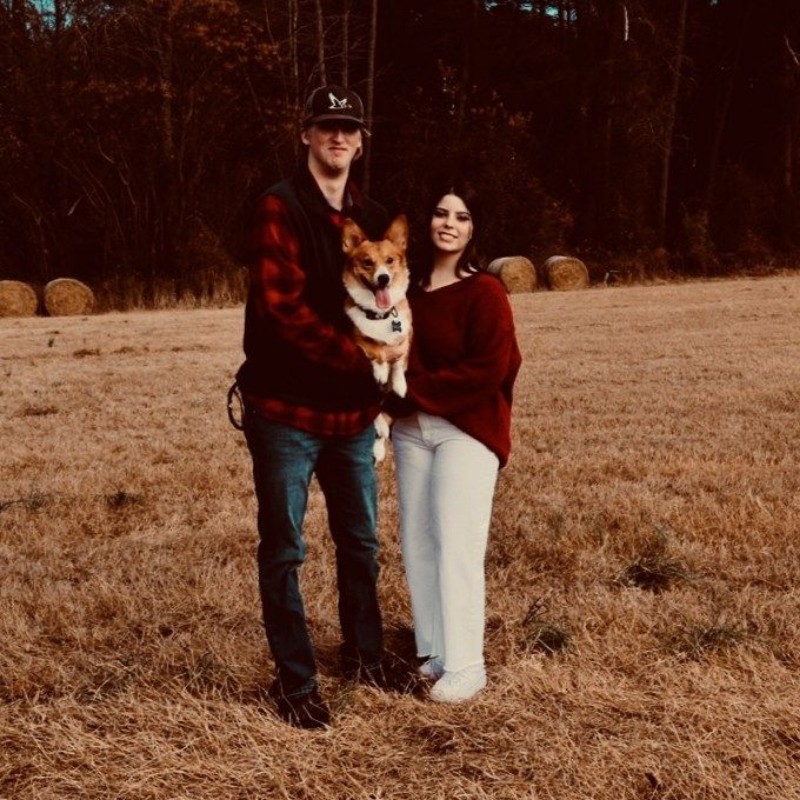 𝓓𝓮𝓼𝓪𝓻𝓪𝓮 𝓔𝓪𝓻𝓹♡ (@desarae_earp) | Snapchat Stories, Spotlight & Lenses