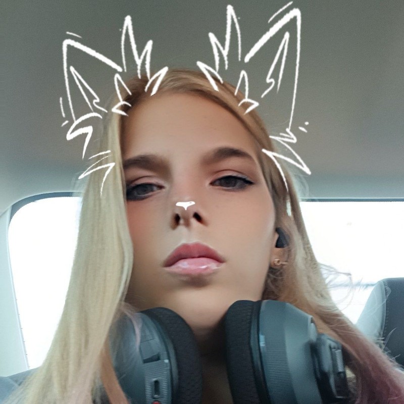 Destiny edwards (@destinyae7719) | Snapchat Stories, Spotlight & Lenses