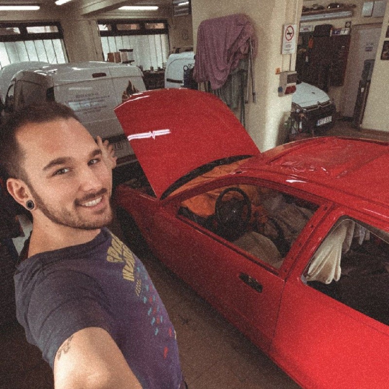 dajcs_🚗🍥 (@deutschadam) | Snapchat Stories, Spotlight & Lenses