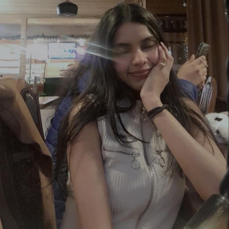 Dia Jain🌻 (@diajain933) | Snapchat Stories, Spotlight & Lenses