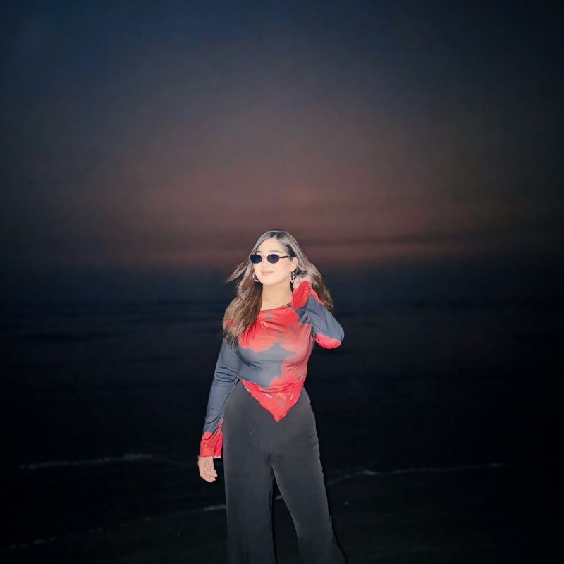 Diba Moni (@diba_m2024) | Snapchat Stories, Spotlight & Lenses