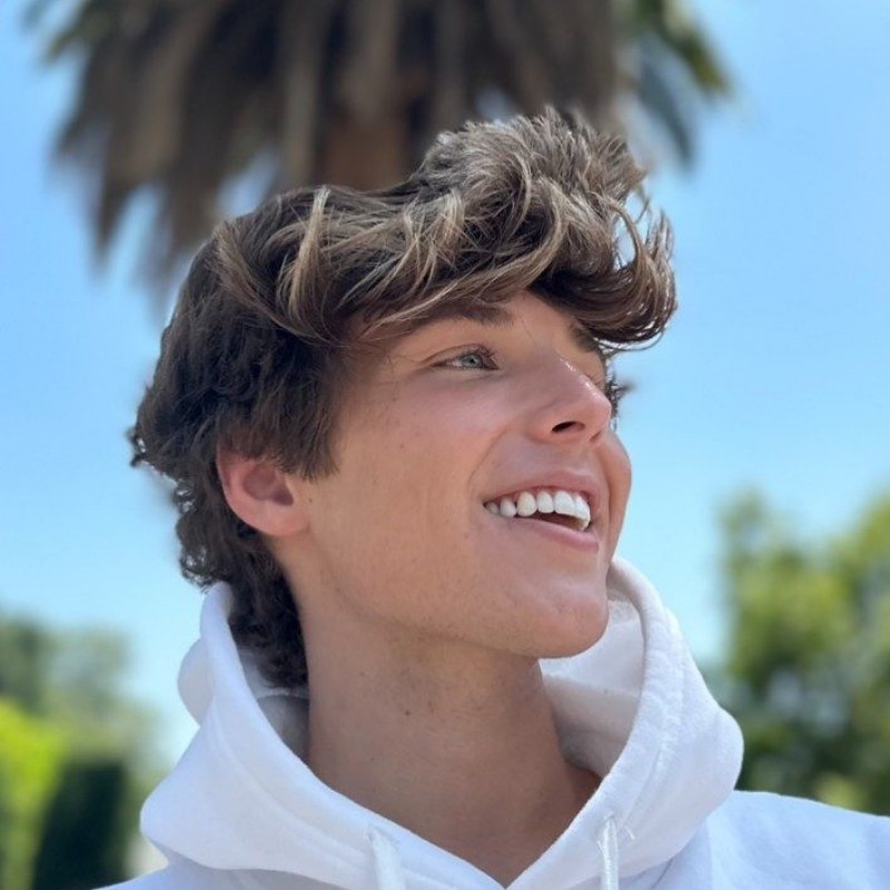 Dillon Ensor (@dillonensor) | Snapchat Stories, Spotlight & Lenses