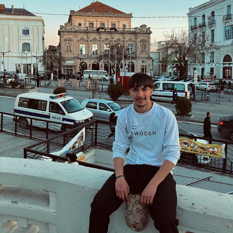 🪄𝑷𝒊𝒄𝒉𝒖🎩 (@diraro.0) | Snapchat Stories, Spotlight & Lenses