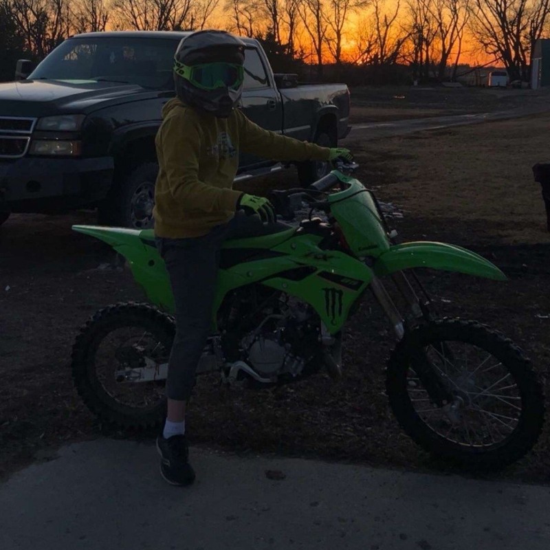 Zaden3️⃣8️⃣ (@dirtbikegoats) | Snapchat Stories, Spotlight & Lenses